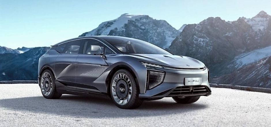 Microsoft and Human Horizons create AI vehicle assistant...